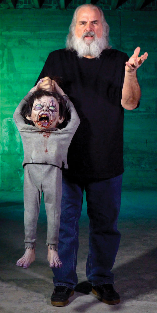 Billie Bite Evil Puppet – Halloween Hallway